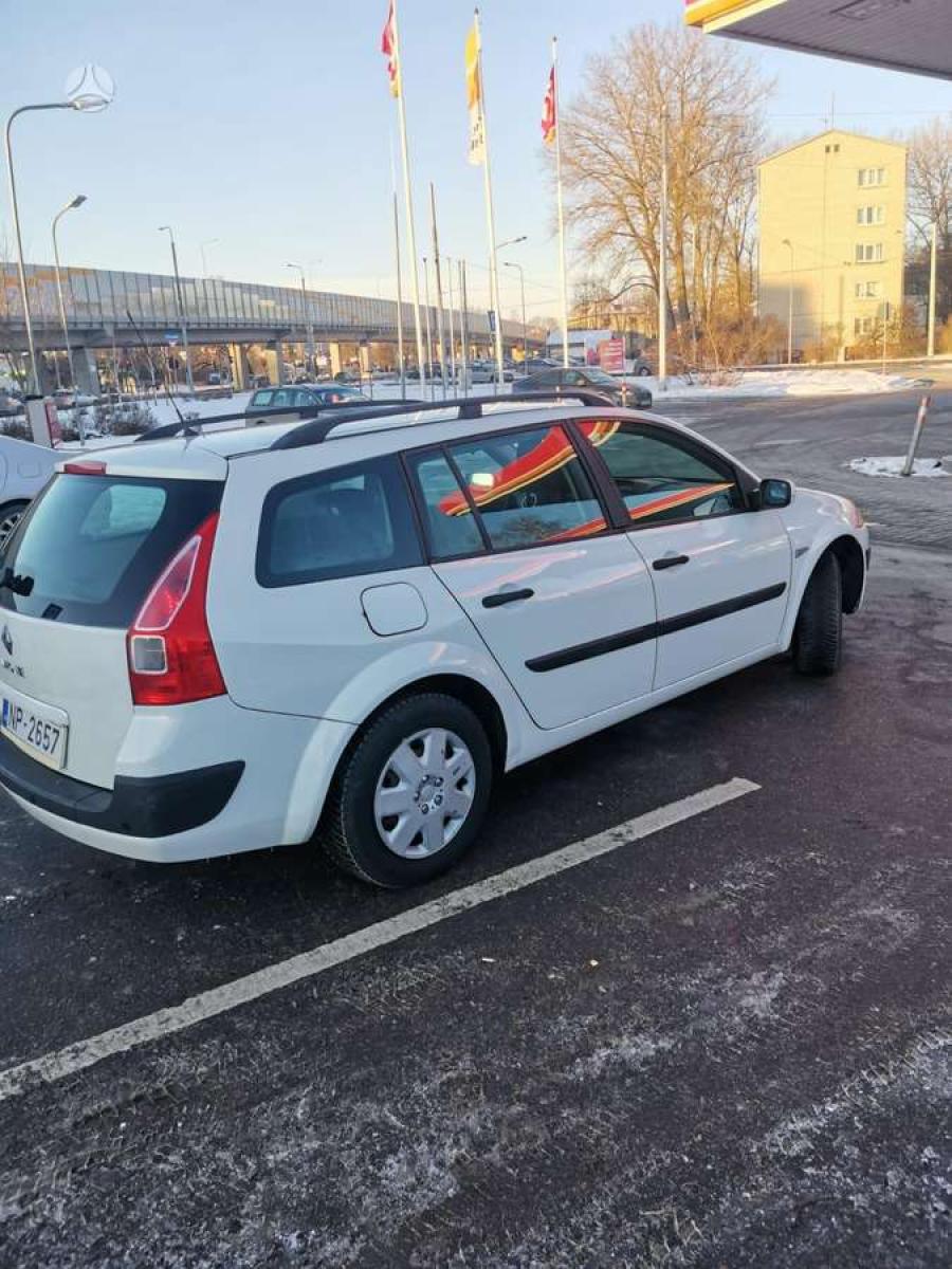 Balts Renault Megane 2008 Rīga, ar dzinēja tilpumu 1.60 L un nobraukumu 158 tūkst. km par 2500 €, foto 3 vietnē AUTOMOTO.COM.LV
