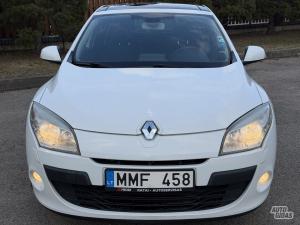 Balts Renault Megane 2009 Alīta, ar dzinēja tilpumu 1.90 L un nobraukumu 272 tūkst. km par 2450 €, foto 3 vietnē AUTOMOTO.COM.LV