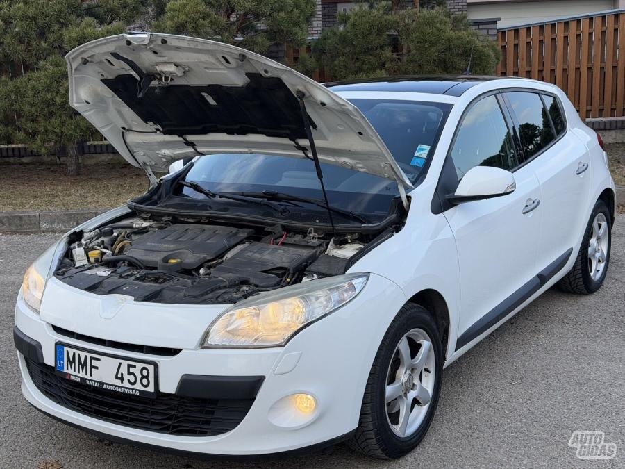 Balts Renault Megane 2009 Alīta, ar dzinēja tilpumu 1.90 L un nobraukumu 272 tūkst. km par 2450 €, foto 4 vietnē AUTOMOTO.COM.LV