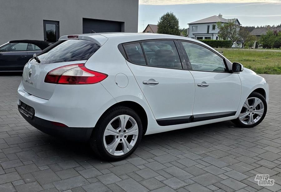 Balts Renault Megane 2009 Druskininkai, ar dzinēja tilpumu 1.60 L un nobraukumu 210 tūkst. km par 3450 €, foto 5 vietnē AUTOMOTO.COM.LV