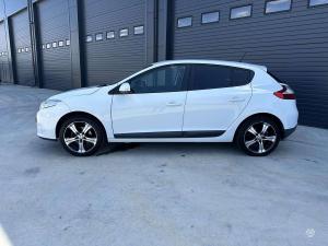 Balts Renault Megane 2009 Klaipėda, ar dzinēja tilpumu 1.60 L un nobraukumu 182 tūkst. km par 2750 €, foto 3 vietnē AUTOMOTO.COM.LV