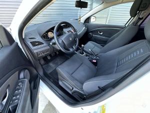 Balts Renault Megane 2009 Klaipėda, ar dzinēja tilpumu 1.60 L un nobraukumu 182 tūkst. km par 2750 €, foto 10 vietnē AUTOMOTO.COM.LV