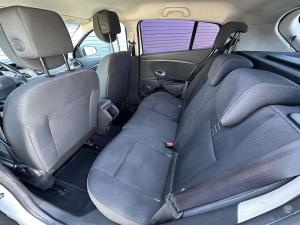 Balts Renault Megane 2009 Klaipėda, ar dzinēja tilpumu 1.60 L un nobraukumu 182 tūkst. km par 2750 €, foto 13 vietnē AUTOMOTO.COM.LV