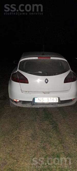 White Renault Megane 2010 in Talsi, with an engine capacity of 1.50 L and mileage of 241 thousand km for 1290 €, photo 2 on AUTOMOTO.COM.LV