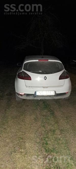 White Renault Megane 2010 in Talsi, with an engine capacity of 1.50 L and mileage of 241 thousand km for 1290 €, photo 9 on AUTOMOTO.COM.LV