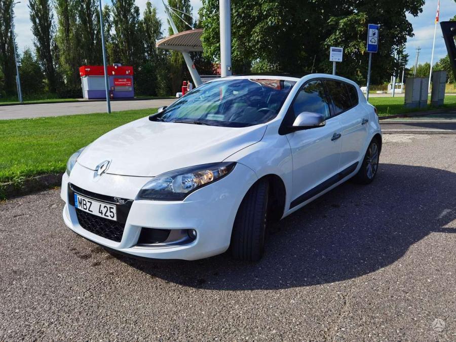 Balts Renault Megane 2010 Viļņa, ar dzinēja tilpumu 1.46 L un nobraukumu 262 tūkst. km par 2300 €, foto 4 vietnē AUTOMOTO.COM.LV