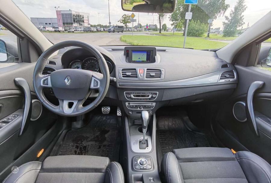 Balts Renault Megane 2010 Viļņa, ar dzinēja tilpumu 1.46 L un nobraukumu 262 tūkst. km par 2300 €, foto 11 vietnē AUTOMOTO.COM.LV