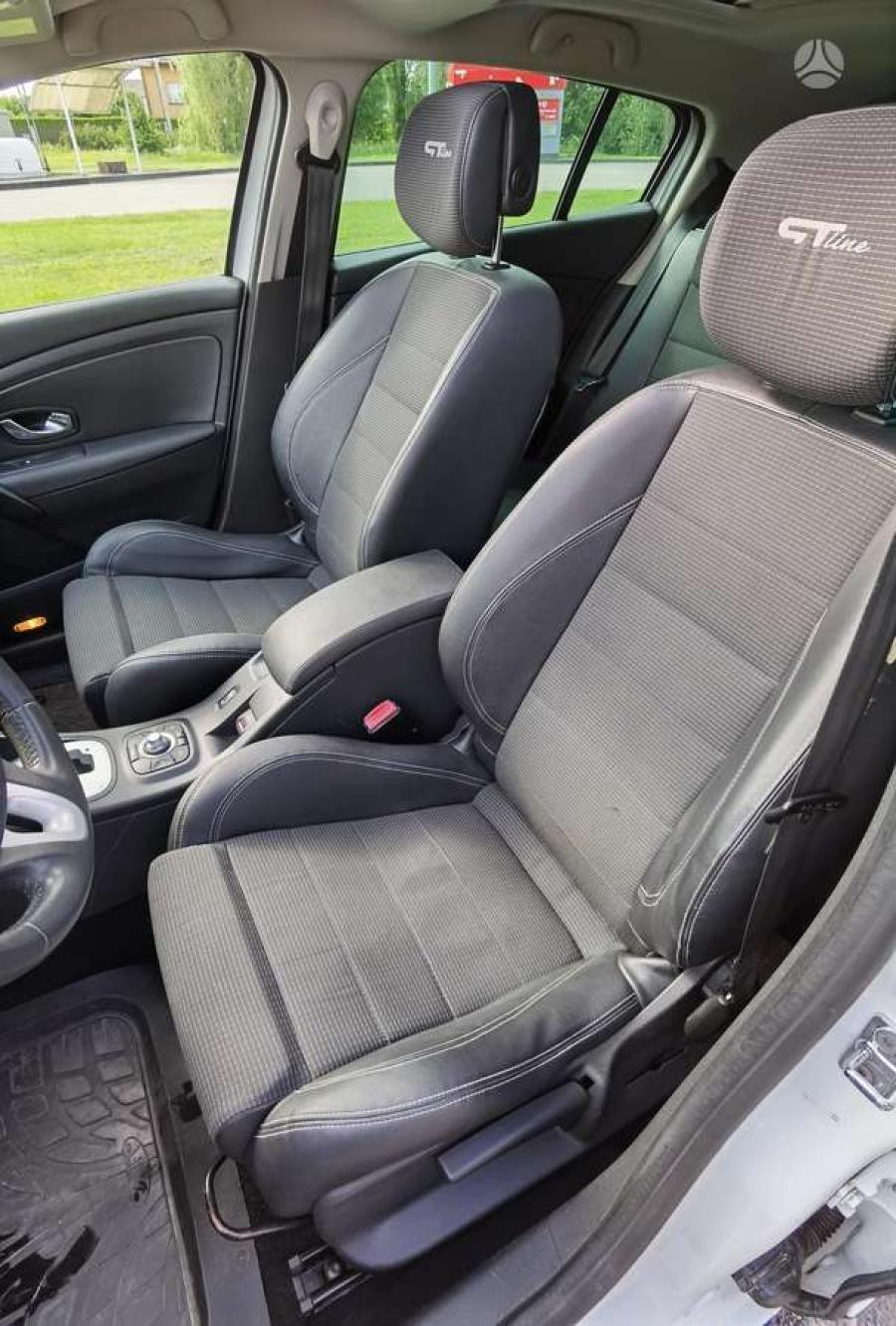 Balts Renault Megane 2010 Viļņa, ar dzinēja tilpumu 1.46 L un nobraukumu 262 tūkst. km par 2300 €, foto 14 vietnē AUTOMOTO.COM.LV