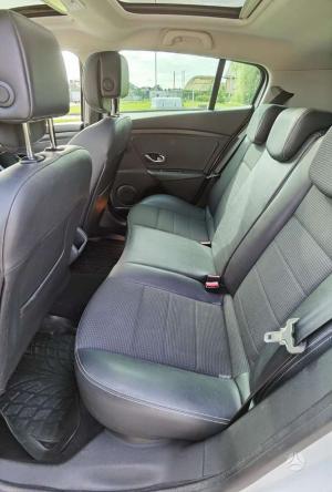 Balts Renault Megane 2010 Viļņa, ar dzinēja tilpumu 1.46 L un nobraukumu 262 tūkst. km par 2300 €, foto 15 vietnē AUTOMOTO.COM.LV