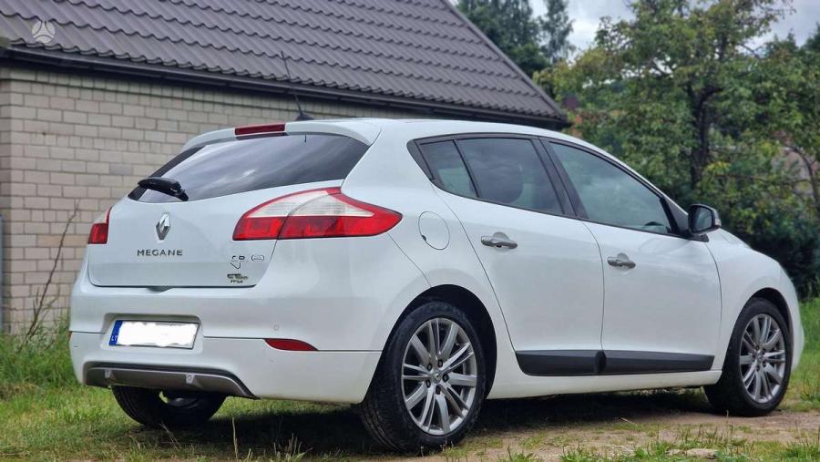 Balts Renault Megane 2010 Viļņa, ar dzinēja tilpumu 1.46 L un nobraukumu 262 tūkst. km par 3650 €, foto 5 vietnē AUTOMOTO.COM.LV