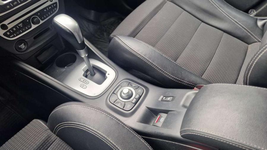 Balts Renault Megane 2010 Viļņa, ar dzinēja tilpumu 1.46 L un nobraukumu 262 tūkst. km par 3650 €, foto 7 vietnē AUTOMOTO.COM.LV