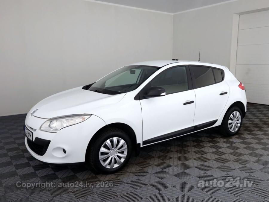 Balts Renault Megane 2011 Tallina, ar dzinēja tilpumu 1.60 L un nobraukumu 257 tūkst. km par 1499 €, foto 2 vietnē AUTOMOTO.COM.LV