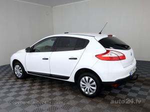 Balts Renault Megane 2011 Tallina, ar dzinēja tilpumu 1.60 L un nobraukumu 257 tūkst. km par 1499 €, foto 4 vietnē AUTOMOTO.COM.LV