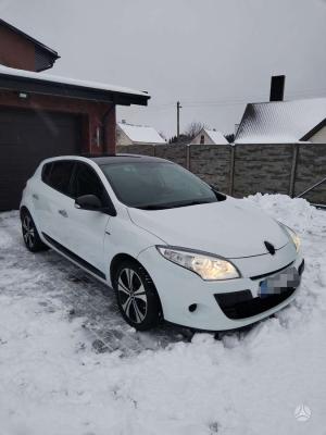 White Renault Megane 2012 in Kaunas, with an engine capacity of 1.87 L and mileage of 208 thousand km for 2750 €, photo 3 on AUTOMOTO.COM.LV