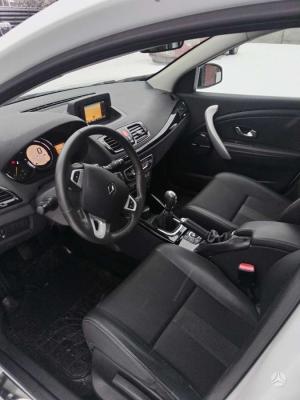 White Renault Megane 2012 in Kaunas, with an engine capacity of 1.87 L and mileage of 208 thousand km for 2750 €, photo 10 on AUTOMOTO.COM.LV