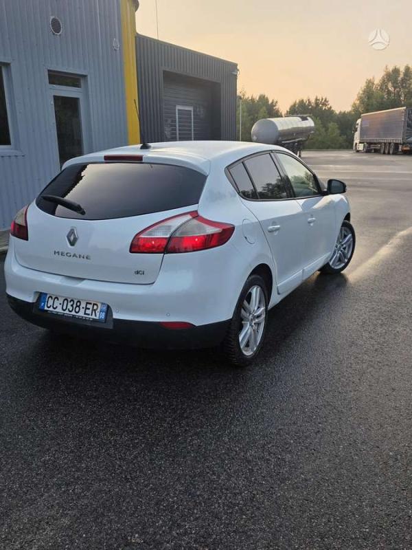 Balts Renault Megane 2012 Šilutė, ar dzinēja tilpumu 1.46 L un nobraukumu 284 tūkst. km par 2950 €, foto 5 vietnē AUTOMOTO.COM.LV