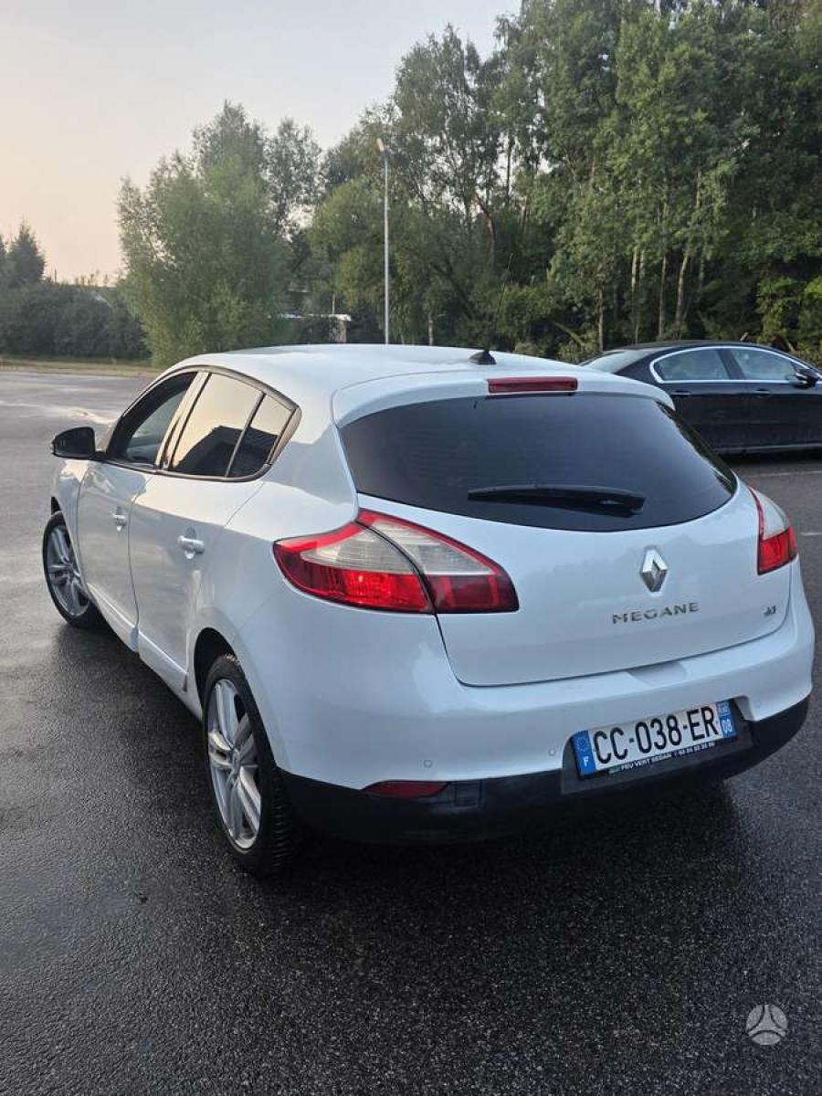 Balts Renault Megane 2012 Šilutė, ar dzinēja tilpumu 1.46 L un nobraukumu 284 tūkst. km par 2950 €, foto 6 vietnē AUTOMOTO.COM.LV