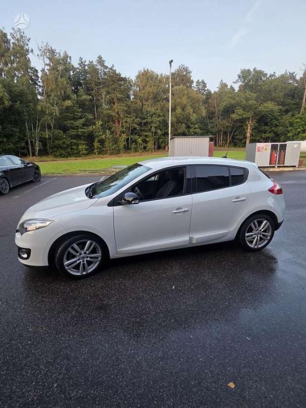 Balts Renault Megane 2012 Šilutė, ar dzinēja tilpumu 1.46 L un nobraukumu 284 tūkst. km par 2950 €, foto 7 vietnē AUTOMOTO.COM.LV