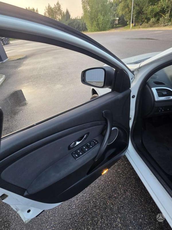 Balts Renault Megane 2012 Šilutė, ar dzinēja tilpumu 1.46 L un nobraukumu 284 tūkst. km par 2950 €, foto 11 vietnē AUTOMOTO.COM.LV