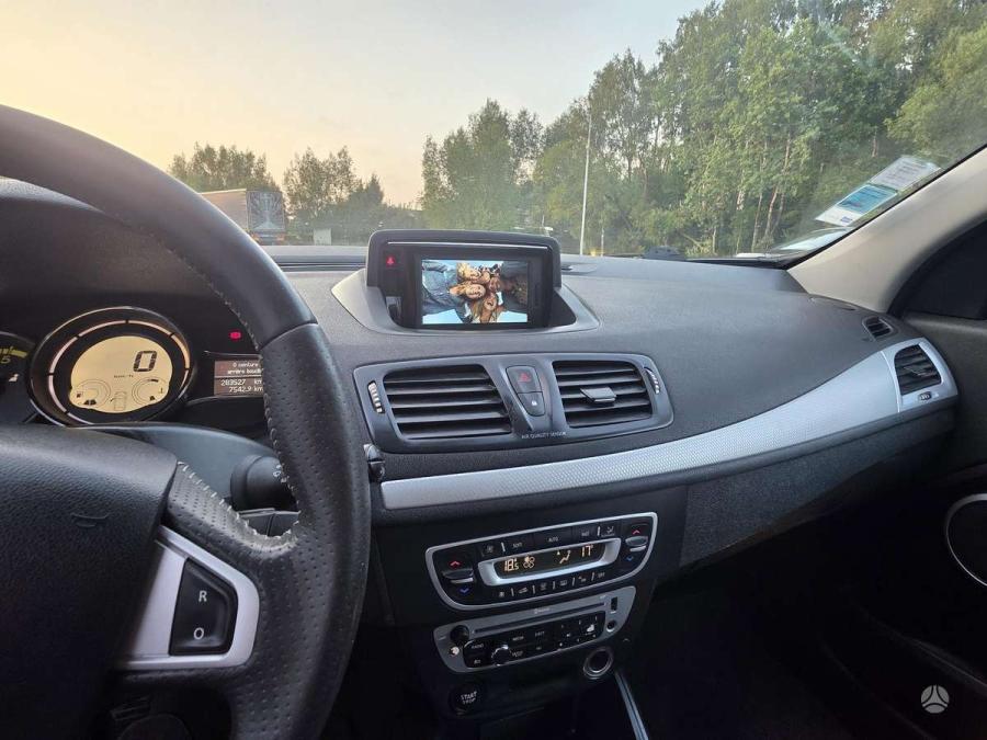 Balts Renault Megane 2012 Šilutė, ar dzinēja tilpumu 1.46 L un nobraukumu 284 tūkst. km par 2950 €, foto 14 vietnē AUTOMOTO.COM.LV