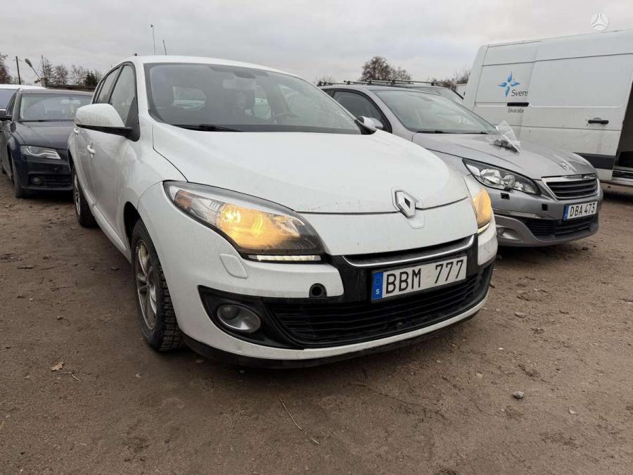 Balts Renault Megane 2013 Kauņa, ar dzinēja tilpumu 1.46 L un nobraukumu 217 tūkst. km par 2150 €, foto 2 vietnē AUTOMOTO.COM.LV