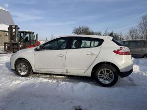White Renault Megane 2013 in Kaunas, with an engine capacity of 1.46 L and mileage of 217 thousand km for 2200 €, photo 4 on AUTOMOTO.COM.LV
