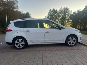 Balts Renault Megane 2013 Pērnava, ar dzinēja tilpumu 1.60 L un nobraukumu 259 tūkst. km par 4500 €, foto 4 vietnē AUTOMOTO.COM.LV