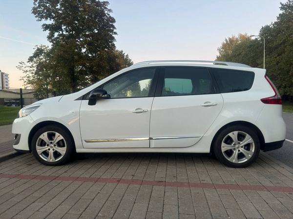 White Renault Megane 2013 in Parnu, with an engine capacity of 1.60 L and mileage of 259 thousand km for 4500 €, photo 4 on AUTOMOTO.COM.LV