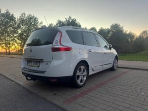 Balts Renault Megane 2013 Pērnava, ar dzinēja tilpumu 1.60 L un nobraukumu 259 tūkst. km par 4500 €, foto 7 vietnē AUTOMOTO.COM.LV
