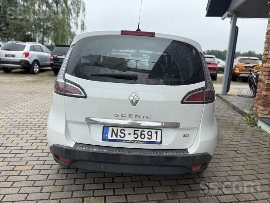 Balts Renault Megane 2014 Talsi, ar dzinēja tilpumu 1.60 L un nobraukumu 188 tūkst. km par 4770 €, foto 11 vietnē AUTOMOTO.COM.LV