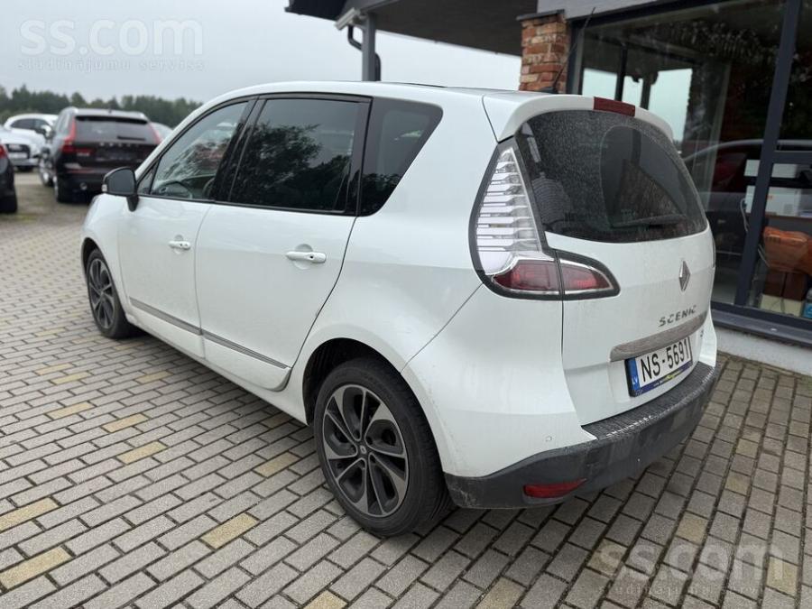 Balts Renault Megane 2014 Talsi, ar dzinēja tilpumu 1.60 L un nobraukumu 188 tūkst. km par 4770 €, foto 12 vietnē AUTOMOTO.COM.LV