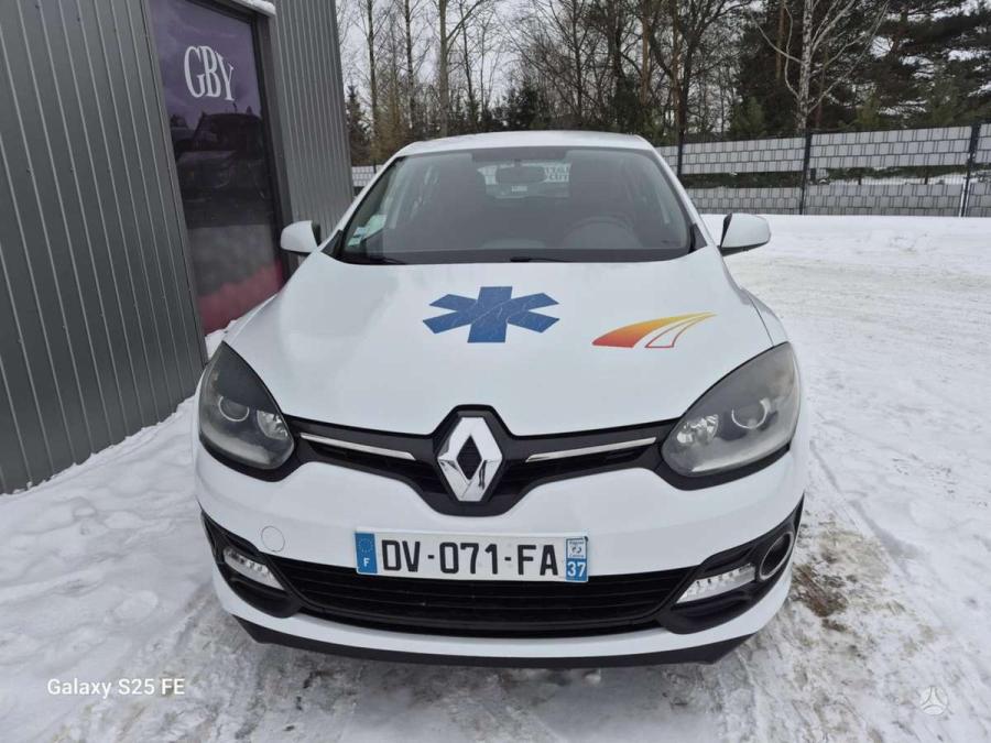 White Renault Megane 2015 in Taurage, with an engine capacity of 1.50 L and mileage of 314 thousand km for 3751 €, photo 2 on AUTOMOTO.COM.LV