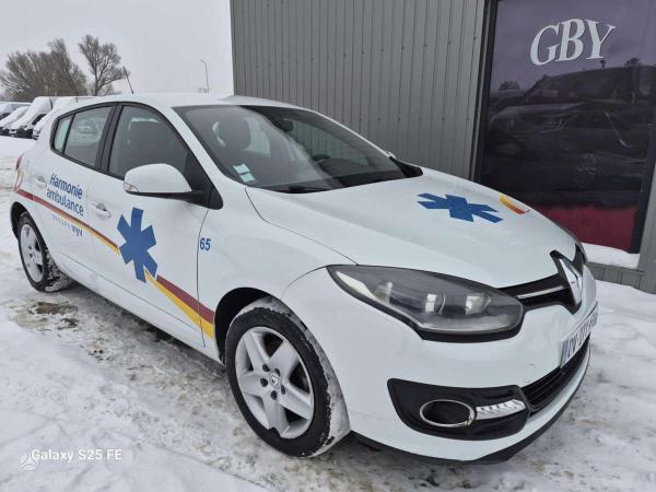 White Renault Megane 2015 in Taurage, with an engine capacity of 1.50 L and mileage of 314 thousand km for 3751 €, photo 3 on AUTOMOTO.COM.LV