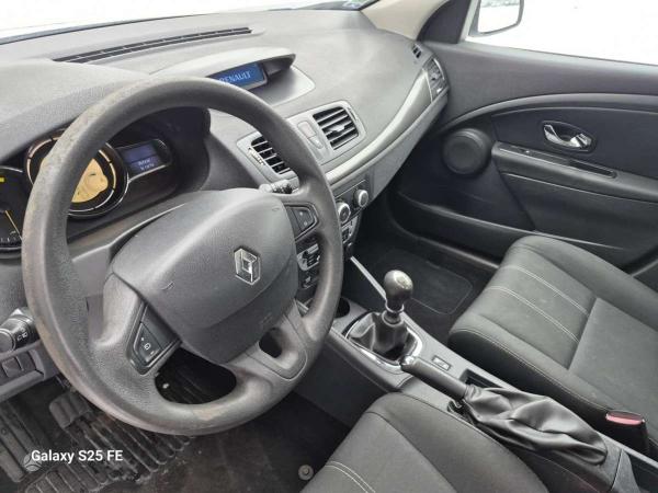 White Renault Megane 2015 in Taurage, with an engine capacity of 1.50 L and mileage of 314 thousand km for 3751 €, photo 9 on AUTOMOTO.COM.LV