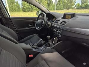 White Renault Megane 2015 in Taurage, with an engine capacity of 1.46 L and mileage of 217 thousand km for 4200 €, photo 9 on AUTOMOTO.COM.LV