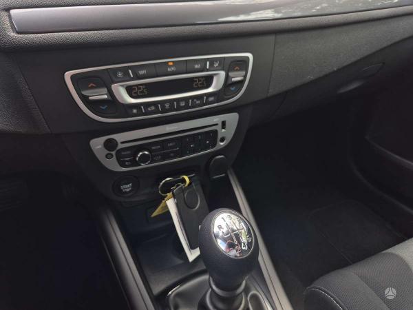 Balts Renault Megane 2015 Tauragė, ar dzinēja tilpumu 1.46 L un nobraukumu 217 tūkst. km par 4200 €, foto 10 vietnē AUTOMOTO.COM.LV