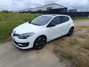 Balts Renault Megane 2015 Klaipėda, ar dzinēja tilpumu 1.46 L un nobraukumu 150 tūkst. km par 2800 €, foto  vietnē AUTOMOTO.COM.LV