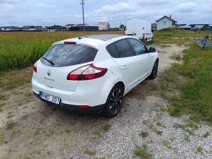 Balts Renault Megane 2015 Klaipėda, ar dzinēja tilpumu 1.46 L un nobraukumu 150 tūkst. km par 2800 €, foto 4 vietnē AUTOMOTO.COM.LV
