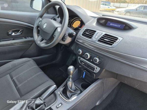 Balts Renault Megane 2015 Tauragė, ar dzinēja tilpumu 1.50 L un nobraukumu 314 tūkst. km par 3388 €, foto 11 vietnē AUTOMOTO.COM.LV
