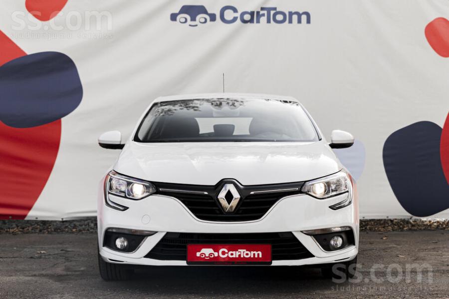 White Renault Megane 2016 in Riga, with an engine capacity of 1.50 L and mileage of 196 thousand km for 8250 €, photo 3 on AUTOMOTO.COM.LV