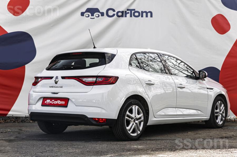 White Renault Megane 2016 in Riga, with an engine capacity of 1.50 L and mileage of 196 thousand km for 8250 €, photo 7 on AUTOMOTO.COM.LV