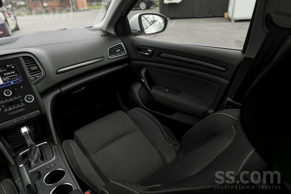 White Renault Megane 2016 in Riga, with an engine capacity of 1.50 L and mileage of 196 thousand km for 8250 €, photo 10 on AUTOMOTO.COM.LV