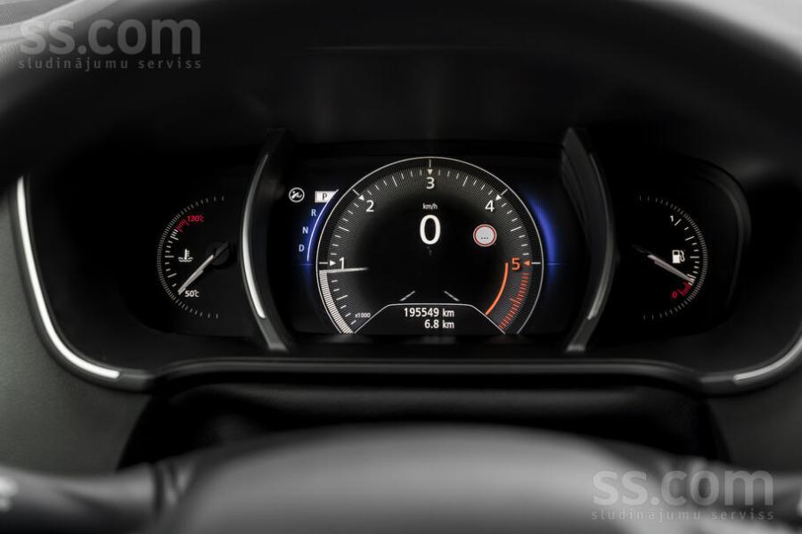 White Renault Megane 2016 in Riga, with an engine capacity of 1.50 L and mileage of 196 thousand km for 8250 €, photo 17 on AUTOMOTO.COM.LV