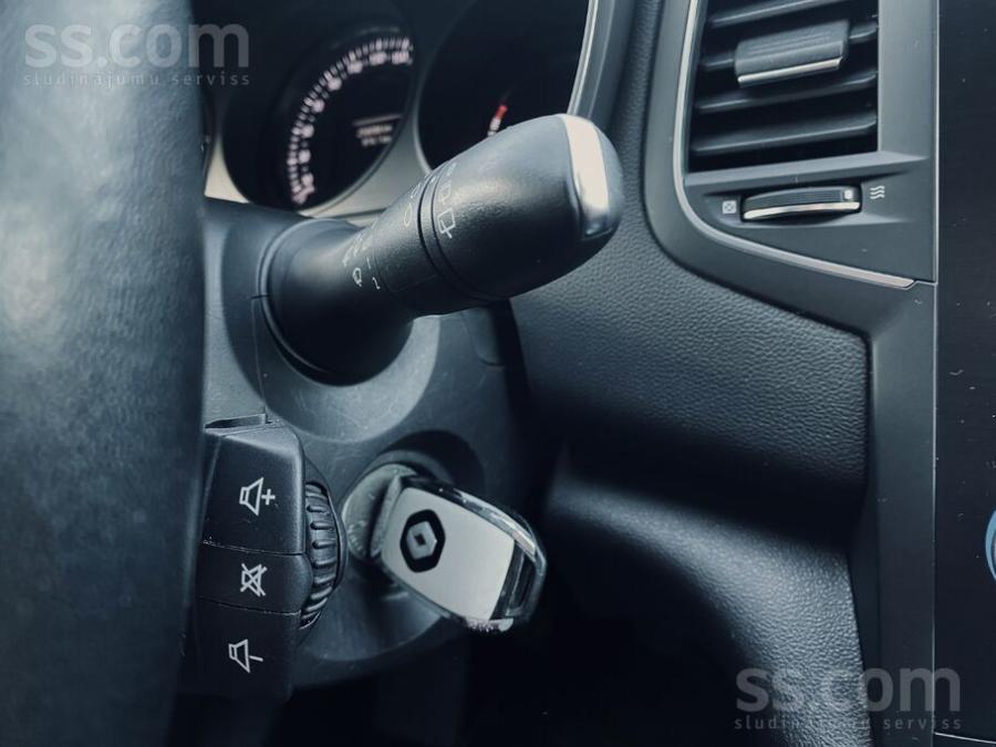 Balts Renault Megane 2016 Cēsis, ar dzinēja tilpumu 1.50 L un nobraukumu 258 tūkst. km par 7399 €, foto 18 vietnē AUTOMOTO.COM.LV