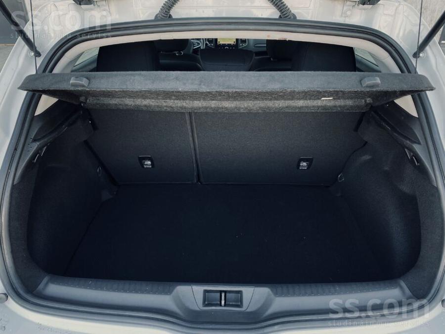 Balts Renault Megane 2016 Cēsis, ar dzinēja tilpumu 1.50 L un nobraukumu 258 tūkst. km par 7399 €, foto 27 vietnē AUTOMOTO.COM.LV