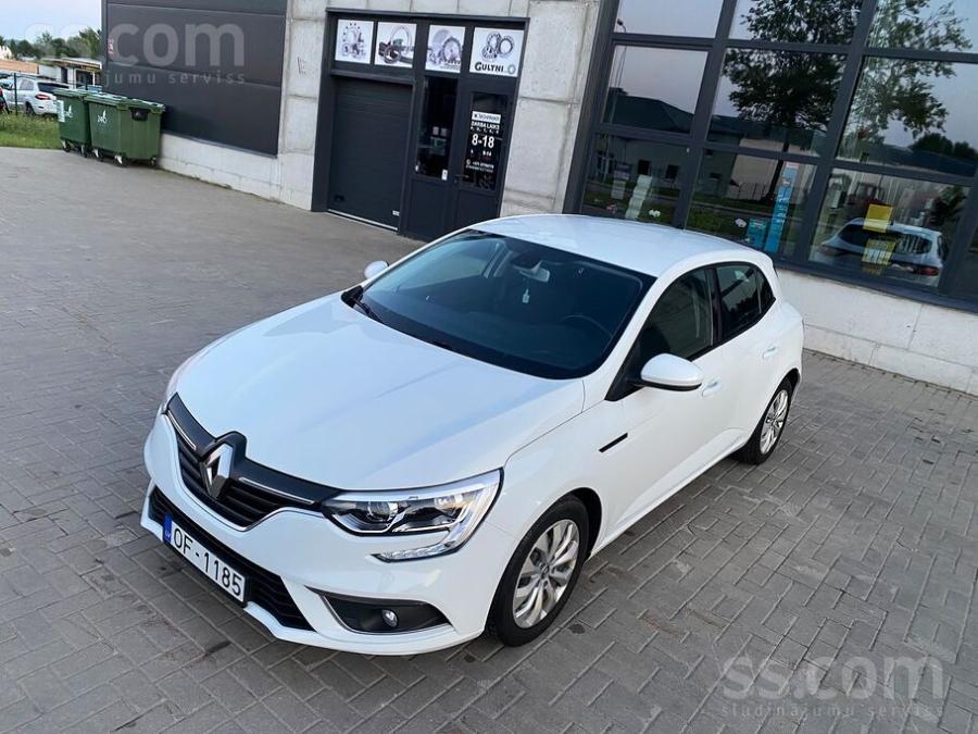 White Renault Megane 2016 in Cesis, with an engine capacity of 1.50 L and mileage of 260 thousand km for 7699 €, photo 3 on AUTOMOTO.COM.LV