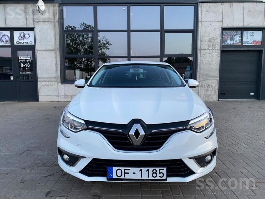 White Renault Megane 2016 in Cesis, with an engine capacity of 1.50 L and mileage of 260 thousand km for 7699 €, photo 6 on AUTOMOTO.COM.LV