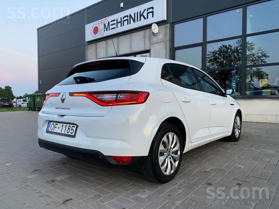 White Renault Megane 2016 in Cesis, with an engine capacity of 1.50 L and mileage of 260 thousand km for 7699 €, photo 7 on AUTOMOTO.COM.LV