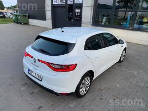 White Renault Megane 2016 in Cesis, with an engine capacity of 1.50 L and mileage of 260 thousand km for 7699 €, photo 8 on AUTOMOTO.COM.LV