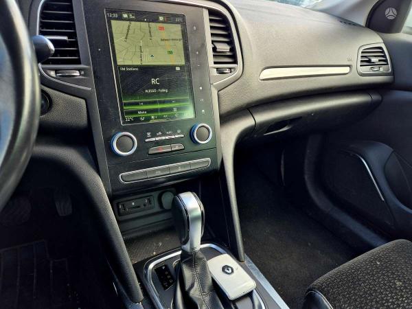 White Renault Megane 2016 in Taurage, with an engine capacity of 1.46 L and mileage of 222 thousand km for 4800 €, photo 10 on AUTOMOTO.COM.LV